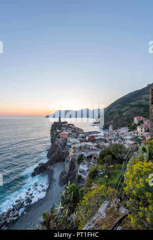 Views of Vernazza in Cinque Terre, Italy Stock Photo - Alamy