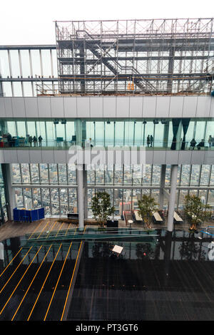 Building with open-air atrium on Jeddah's Red Sea corniche Stock Photo ...
