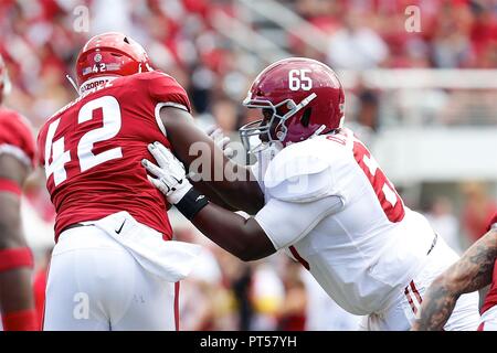 Alabama offensive lineman Deonte Brown (65) plays against Notre Dame ...