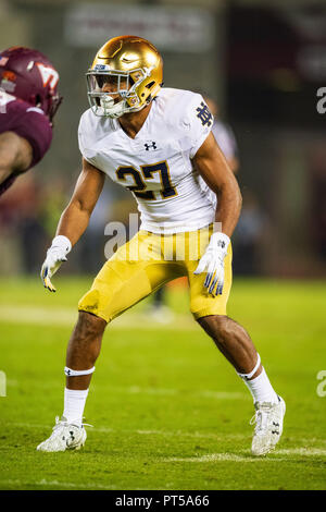 October 27,2018: Notre Dame Fighting Irish quarterback Ian Book (12 ...