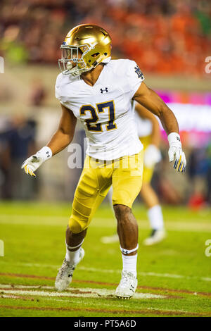 October 27,2018: Notre Dame Fighting Irish quarterback Ian Book (12 ...