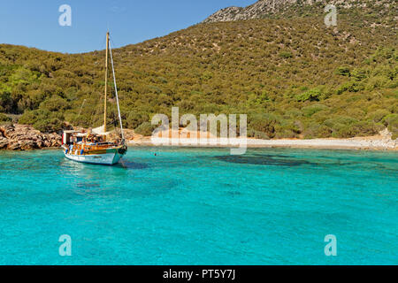 Gulet cruise boat moored at Poyraz bay on the island Karaada (Black ...
