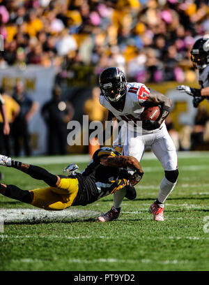 Pittsburgh, PA, USA. 7th Oct, 2018. Falcons #2 Matt Ryan during the ...