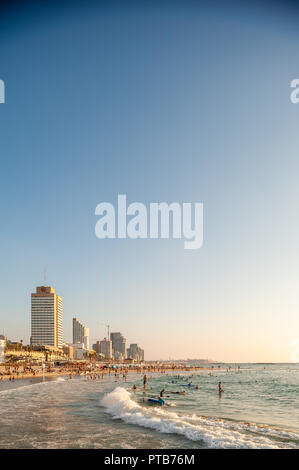 Israel, Tel Aviv - 10 September 2018: Paddleboarders Stock Photo - Alamy