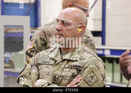 ROCK ISLAND ARSENAL, IL - Sgt. Maj. Ray Toups (left), G-4 installations ...
