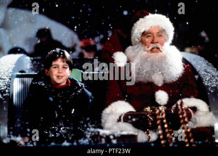 The Santa Clause Year 1994 Director John Pasquin Tim Allen Eric Lloyd ...