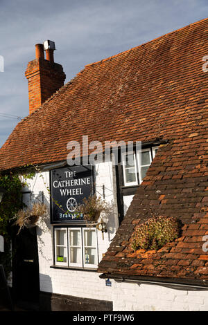 The Catherine Wheel Public House, Goring on Thames -1 Stock Photo - Alamy
