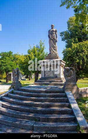 The Labour Movement mausoleum, Kerepesi cemetery, Budapest Stock Photo - Alamy