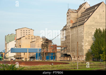 Wien, Alberner Hafen // Vienna, River Danube, Albern Harbour Stock ...