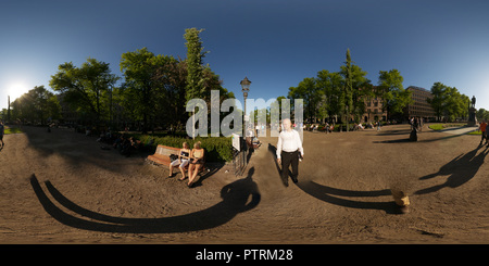 360° view of Ladies in the Park - Alamy