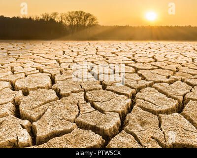Drought land and climate changes in UAE Stock Photo - Alamy