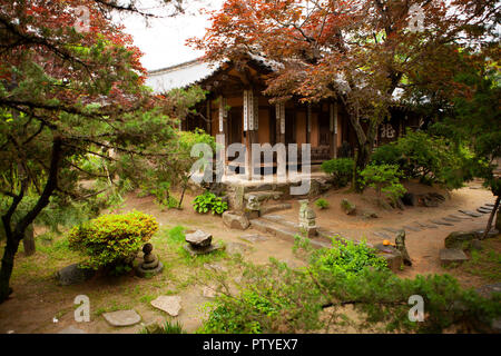 Geonjae Historic House in Oeam Village, Asan-si, Chungcheongnam-do ...