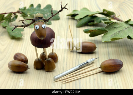 Funny chestnut man made of chestnuts and Steichhälzern in autumn Stock ...