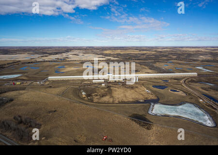 USD Group's Hardisty Terminal where rail cars are loaded with crude oil ...