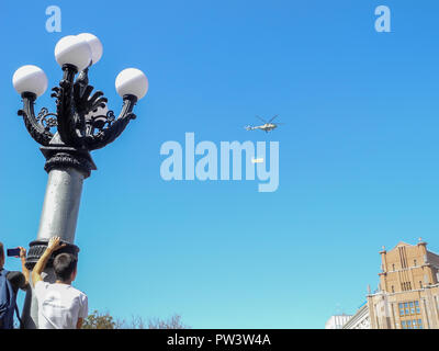 A parade of military hardware in Kiev Stock Photo - Alamy