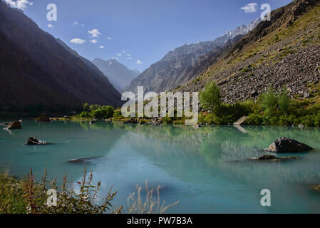 Beautiful view from the Jizeu River Valley, Bartang Valley, Tajikistan ...