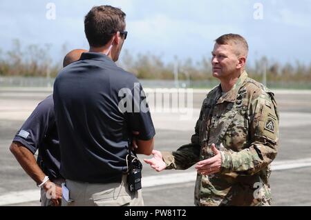 US Army LT. General Maria Gervais performs the enlistment swearing in ...