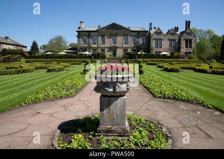 Gardens at Coombe Abbey Country Park Coventry Stock Photo - Alamy