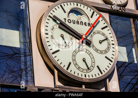 New York City: Tourneau clocks give the time in various world cities on ...
