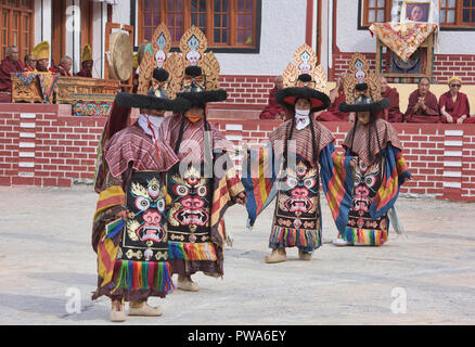 Yellow hats ( Gelugpa ) TIbetan monks during ceremony in Labrang Stock ...