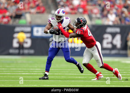 Buffalo Bills tight end Zach Davidson (84) is filmed by an NFL Films ...