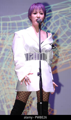 S. Korean singer Park Ki-young South Korean singer Park Ki-young ...