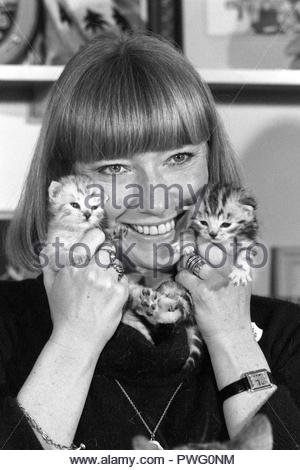 BLUE PETER LESLEY JUDD Stock Photo - Alamy