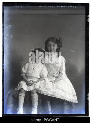 Buckland children, 28 Nov 1910 (16580396631 Stock Photo - Alamy