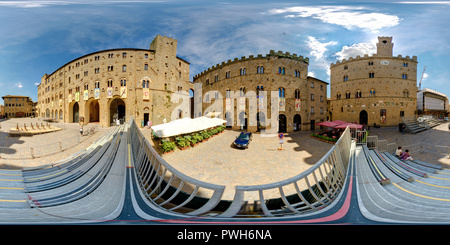 360° view of Volterra Piazza dei Priori - Alamy