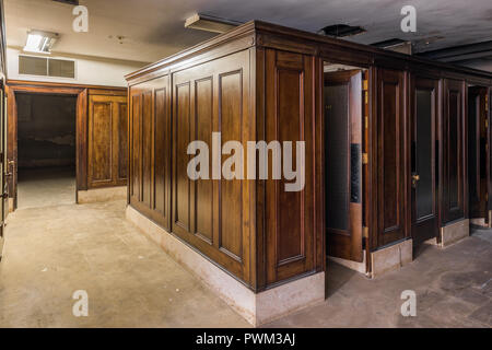 Bank vault in the basement of the Gary State Bank building Stock Photo ...