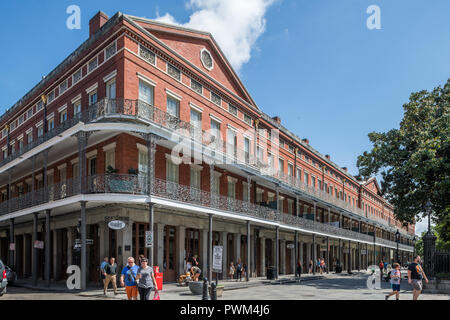 The historic Pontalba buildings in the New Orleans French Quarter ...