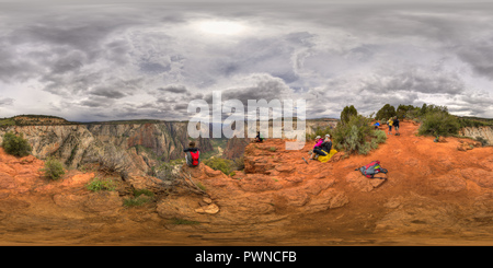 360° view of Observation Point trail, Zion National Park - Alamy