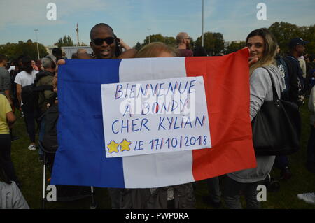 Kylian Mbappé and flag of France Stock Photo - Alamy