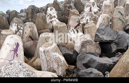 Dolos Concrete blocks Stock Photo - Alamy