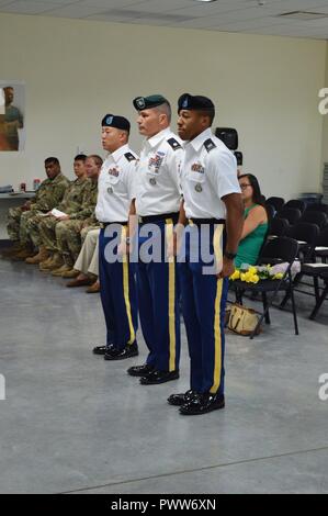 Lt. Col. Dave Clukey (center), commander, Phoenix Recruiting Battalion ...