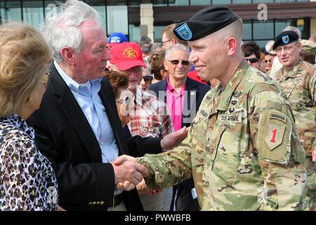 Retired Lt. Gen. Mike Dodson, former commander of the 1st Infantry ...