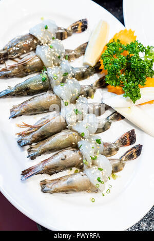 Raw fresh big tiger prawn for cooking Stock Photo - Alamy