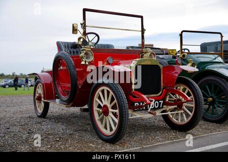 1909 Vauxhall B-Type 16hp semi-racer on display at Shuttleworth race ...