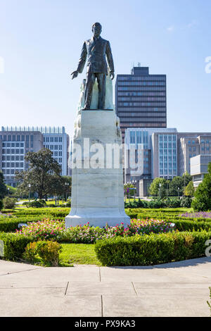 The capitol building and grounds of Louisana in Baton Rouge. The ...