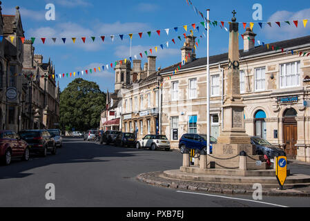 The centre of the historic market town of Oundle, Northamptonshire ...