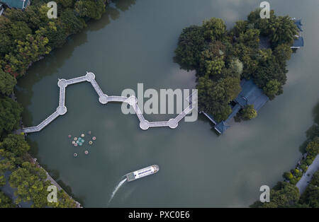 Ronghu Lake in Guilin, China Stock Photo - Alamy