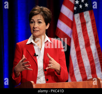 Davenport, Iowa, USA. 21st Oct, 2018. Iowa Governor Kim Reynolds ...