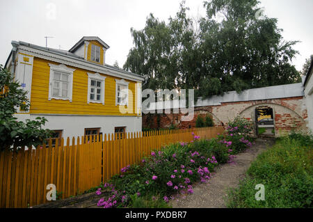 Traditional russian dacha house. Vladimir, Russia Stock Photo - Alamy