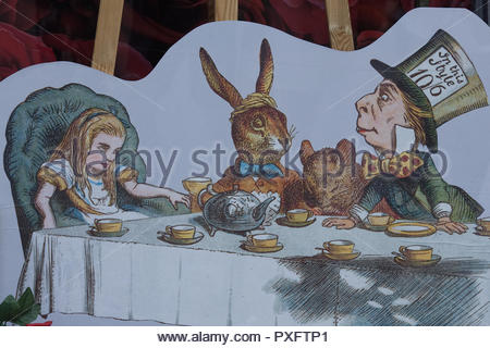 Mad Hatter’s Tea Party, Alice in Wonderland original vintage Stock ...