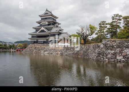 Matsumoto Castle and inner moat Stock Photo - Alamy