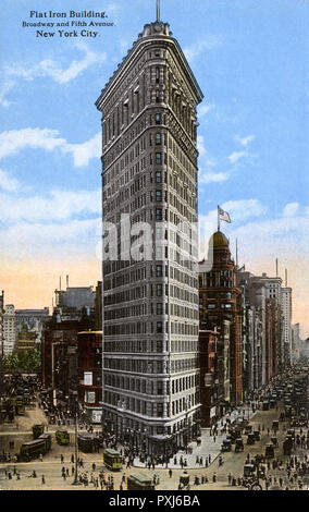 The first skyscraper built in New York. Flatiron Stock Photo - Alamy