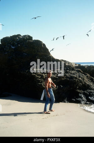MALIBU, CA - NOVEMBER 12: (EXCLUSIVE) Actor Anthony Addabbo poses ...