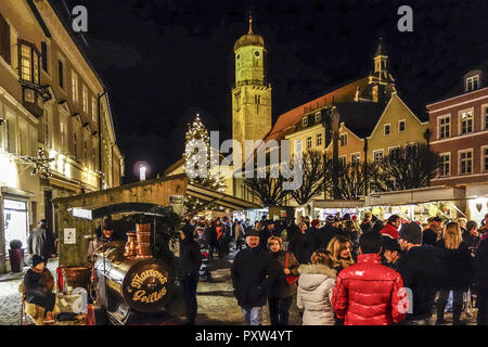 Weihnachtsmarkt in Weilheim, Oberbayern, Deutschland, Christmas market ...