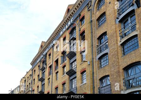 Metropolitan Wharf, Wapping Wall, London, E1, England UK Stock Photo ...