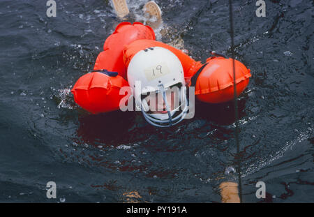 The first female NASA astronauts qualify in Water Survival School at ...